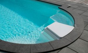 Kantfliser og terrassefliser - Kan monteres ved linerskift - Pool Eksperten